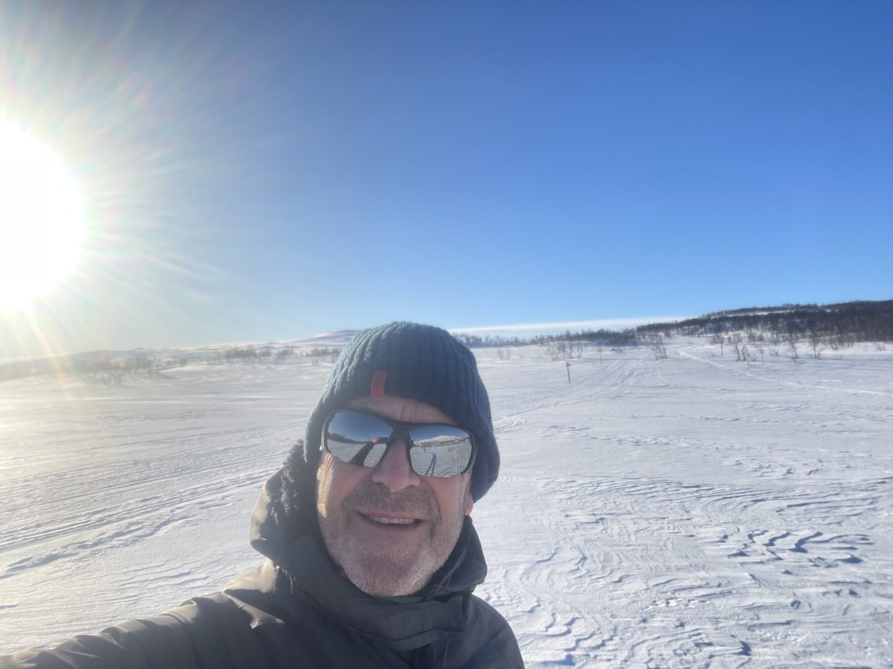 Travis Perkins colleague undertakes arctic challenge - Builders ...