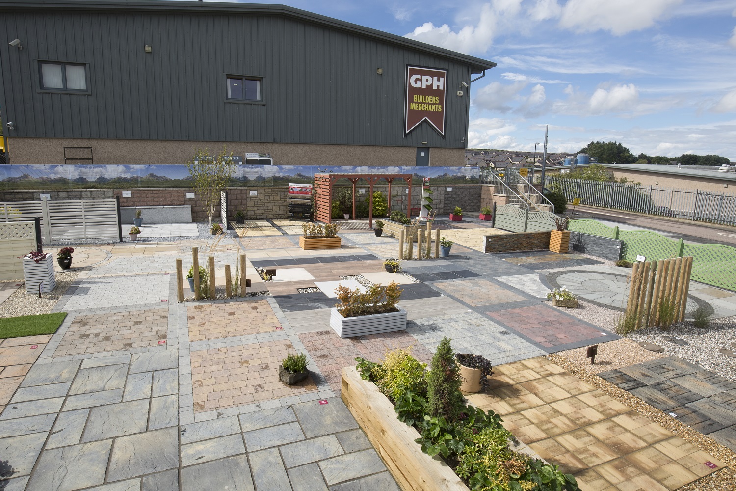 GPH Builder Merchants takes it Eazy - Builders Merchants Journal - BMJ