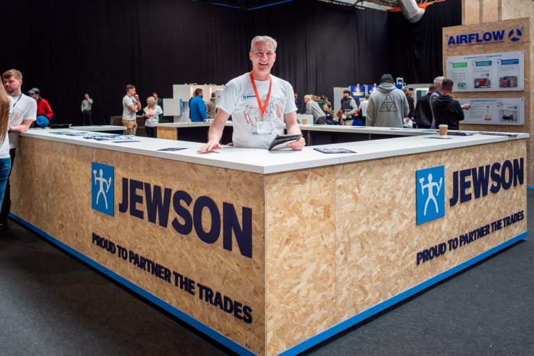Jewson unveils Bridgwater branch as blueprint for the future - Builders ...