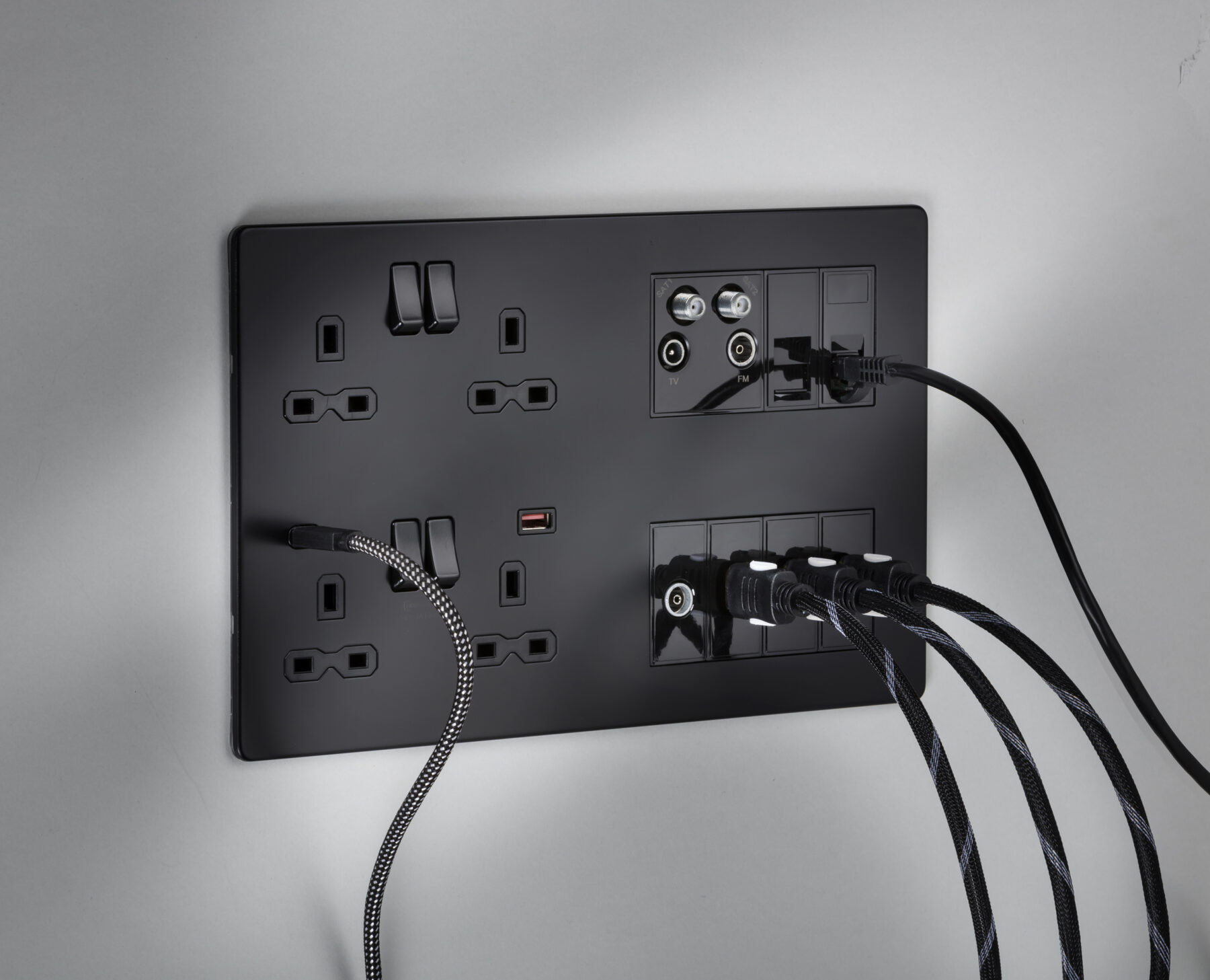 Knightsbridge’s new screwless multimedia plate range - Builders ...