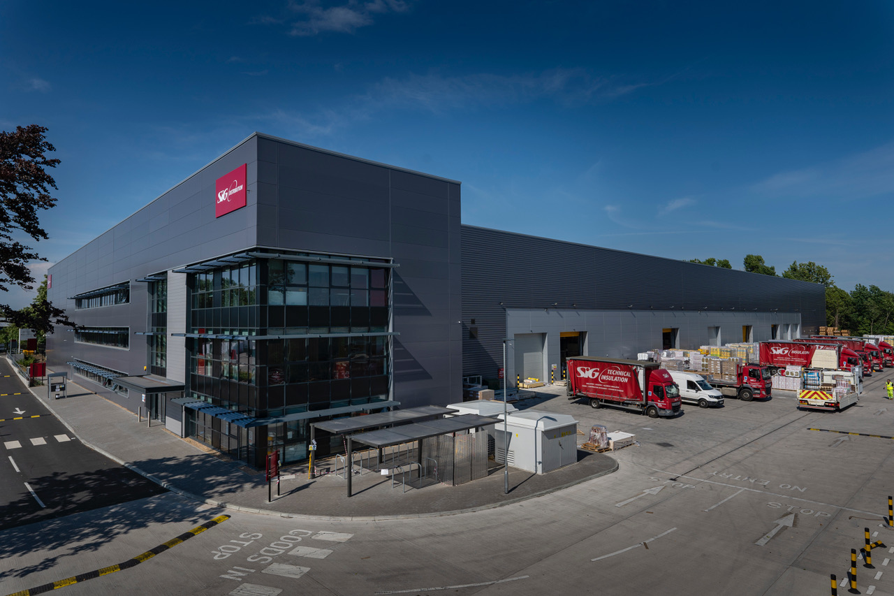 BMF opens 32nd Centre of Excellence with SIG - Builders Merchants ...